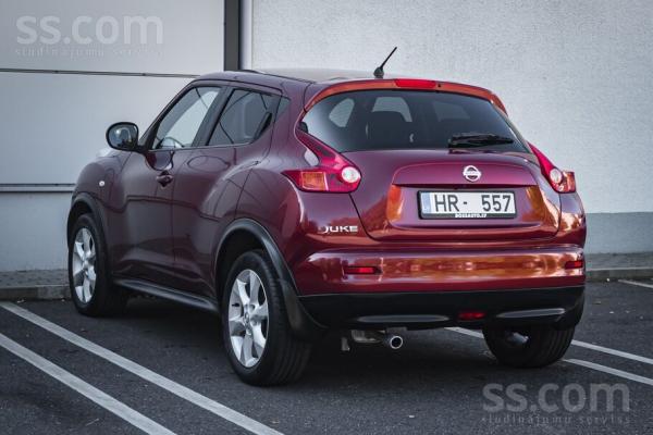 Red Nissan Juke 2011 in Riga, with an engine capacity of 1.60 L and mileage of 0 thousand km for 7500 €, photo 6 on AUTOMOTO.COM.LV