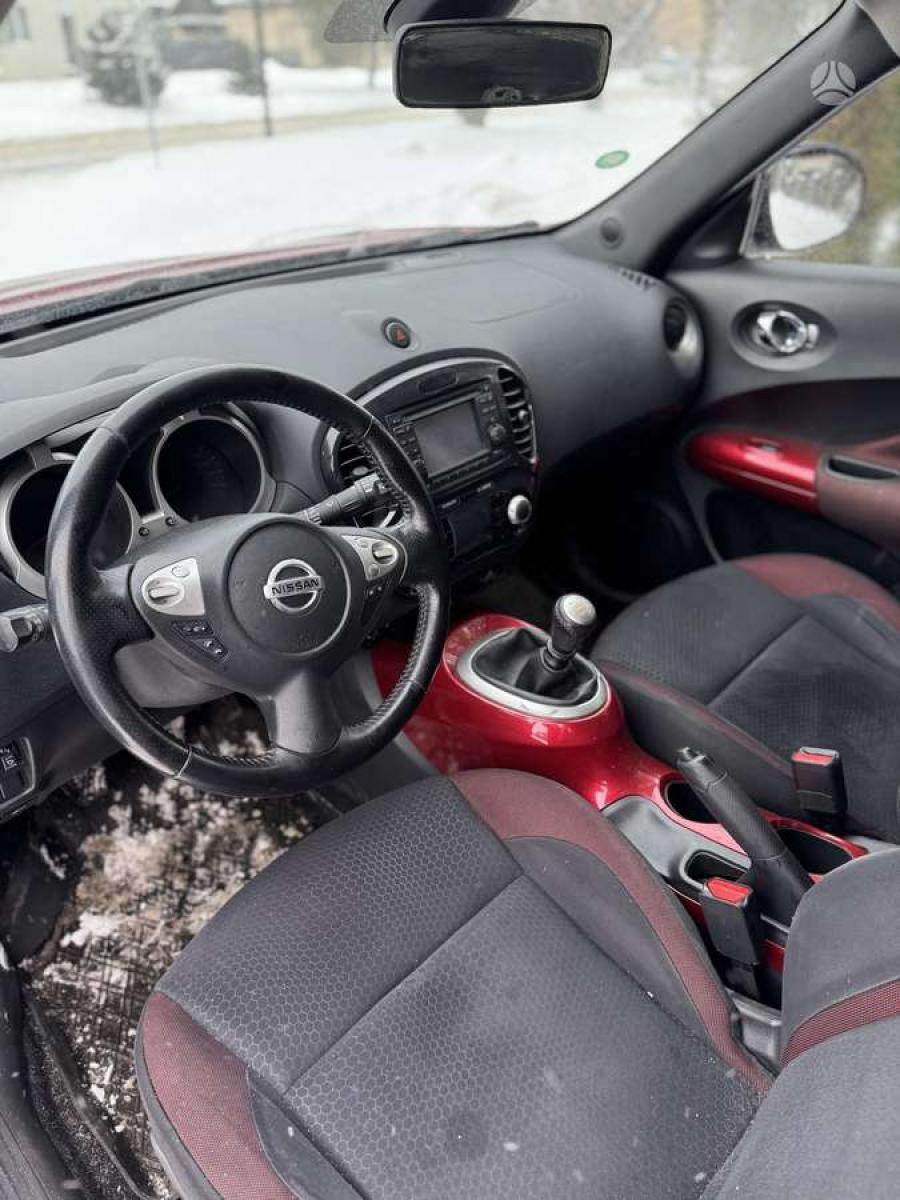 Sarkans Nissan Juke 2011 Kauņa, ar dzinēja tilpumu 1.46 L un nobraukumu 172 tūkst. km par 3300 €, foto 11 vietnē AUTOMOTO.COM.LV