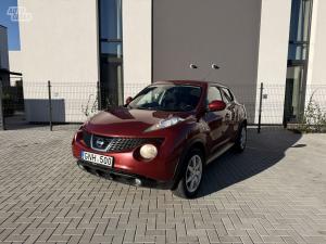 Sarkans Nissan Juke 2011 Viļņa, ar dzinēja tilpumu 1.60 L un nobraukumu 220 tūkst. km par 5000 €, foto  vietnē AUTOMOTO.COM.LV
