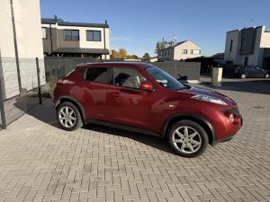 Red Nissan Juke 2011 in Vilnius, with an engine capacity of 1.60 L and mileage of 220 thousand km for 5000 €, photo 4 on AUTOMOTO.COM.LV
