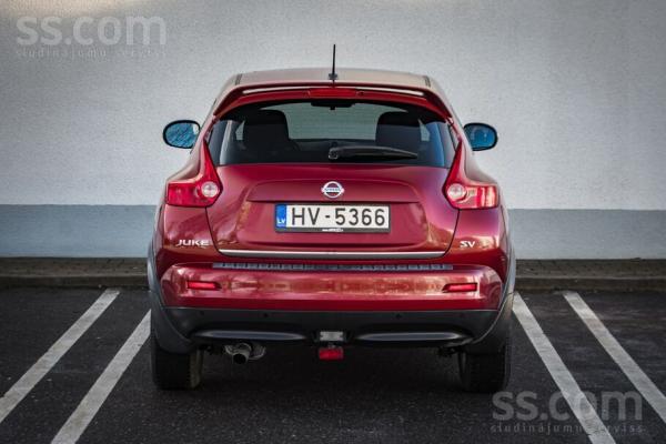 Sarkans Nissan Juke 2011 Rīga, ar dzinēja tilpumu 1.60 L un nobraukumu 87 tūkst. km par 7500 €, foto 5 vietnē AUTOMOTO.COM.LV