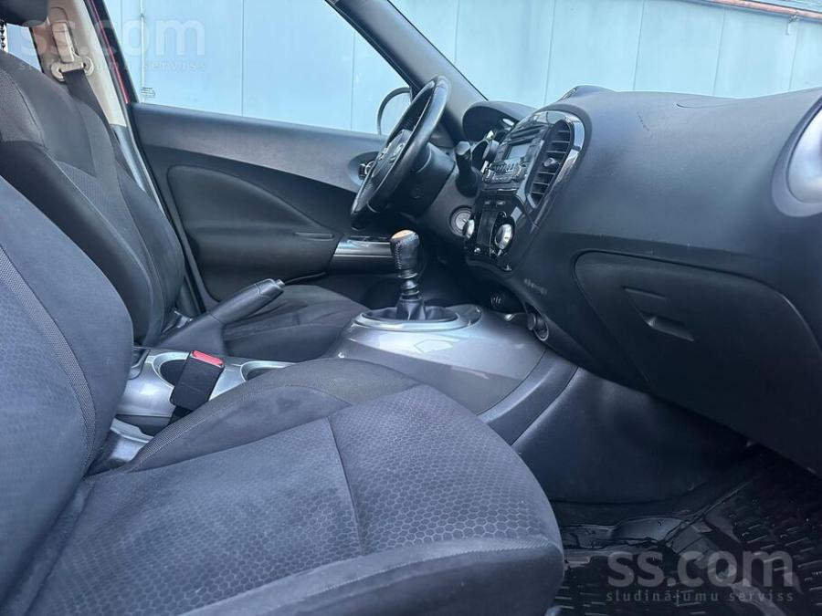 Sarkans Nissan Juke 2011 Rīga, ar dzinēja tilpumu 1.50 L un nobraukumu 190 tūkst. km par 4300 €, foto 9 vietnē AUTOMOTO.COM.LV