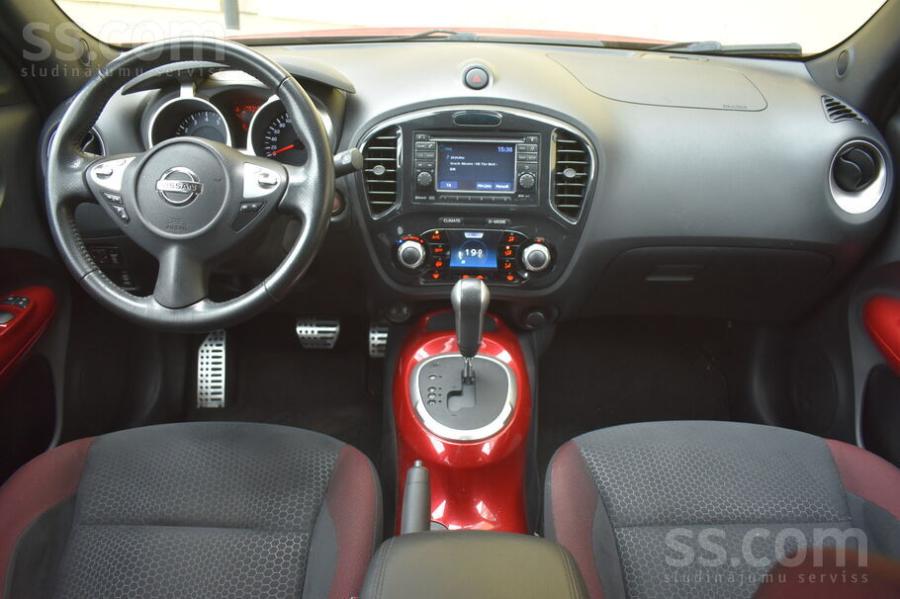 Red Nissan Juke 2011 in Talsi, with an engine capacity of 1.60 L and mileage of 178 thousand km for 6700 €, photo 8 on AUTOMOTO.COM.LV