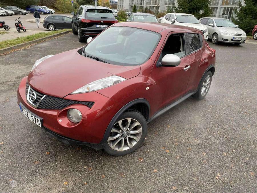 Sarkans Nissan Juke 2012 Viļņa, ar dzinēja tilpumu 1.62 L un nobraukumu 220 tūkst. km par 2550 €, foto 2 vietnē AUTOMOTO.COM.LV