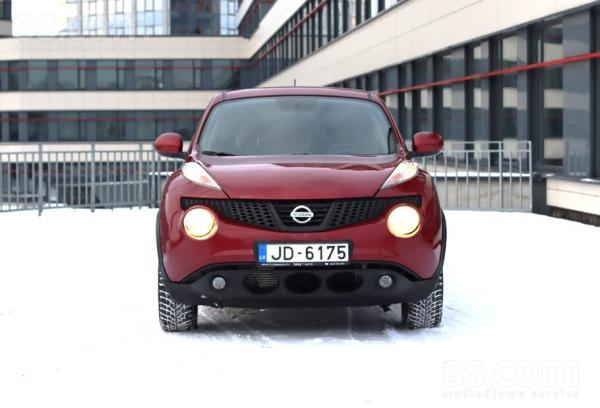 Red Nissan Juke 2012 in Riga, with an engine capacity of 1.50 L and mileage of 244 thousand km for 4380 €, photo 2 on AUTOMOTO.COM.LV