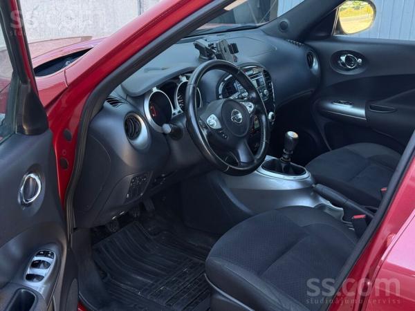 Red Nissan Juke 2012 in Riga, with an engine capacity of 1.50 L and mileage of 244 thousand km for 4380 €, photo 7 on AUTOMOTO.COM.LV