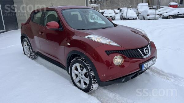 Red Nissan Juke 2012 in Riga, with an engine capacity of 1.60 L and mileage of 191 thousand km for 5700 €, photo 2 on AUTOMOTO.COM.LV