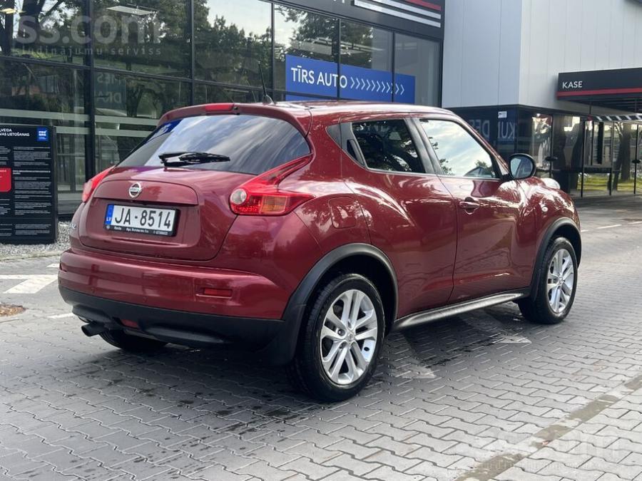 Sarkans Nissan Juke 2012 Rīga, ar dzinēja tilpumu 1.60 L un nobraukumu 170 tūkst. km par 4500 €, foto 5 vietnē AUTOMOTO.COM.LV
