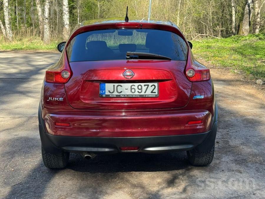 Red Nissan Juke 2012 in Riga, with an engine capacity of 1.50 L and mileage of 0 thousand km for 3499 €, photo 5 on AUTOMOTO.COM.LV