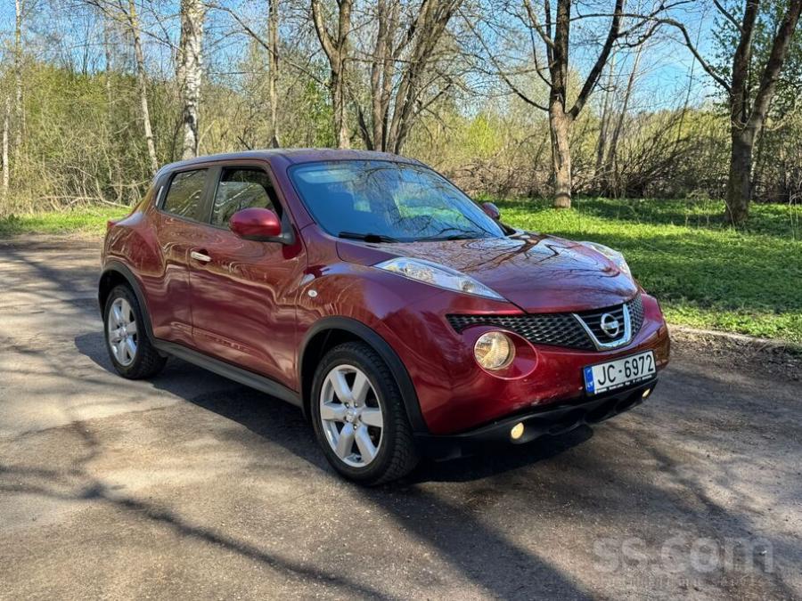 Red Nissan Juke 2012 in Riga, with an engine capacity of 1.50 L and mileage of 0 thousand km for 3499 €, photo 8 on AUTOMOTO.COM.LV