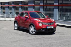 Red Nissan Juke 2012 in Riga, with an engine capacity of 1.50 L and mileage of 244 thousand km for 4380 €, photo  on AUTOMOTO.COM.LV