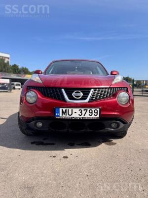 Sarkans Nissan Juke 2012 Rīga, ar dzinēja tilpumu 1.60 L un nobraukumu 152 tūkst. km par 5700 €, foto  vietnē AUTOMOTO.COM.LV