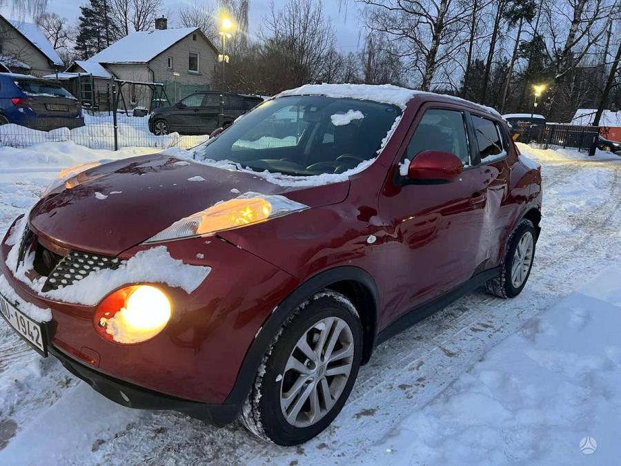 Sarkans Nissan Juke 2013 Rīga, ar dzinēja tilpumu 1.60 L un nobraukumu 215 tūkst. km par 1950 €, foto 1 vietnē AUTOMOTO.COM.LV