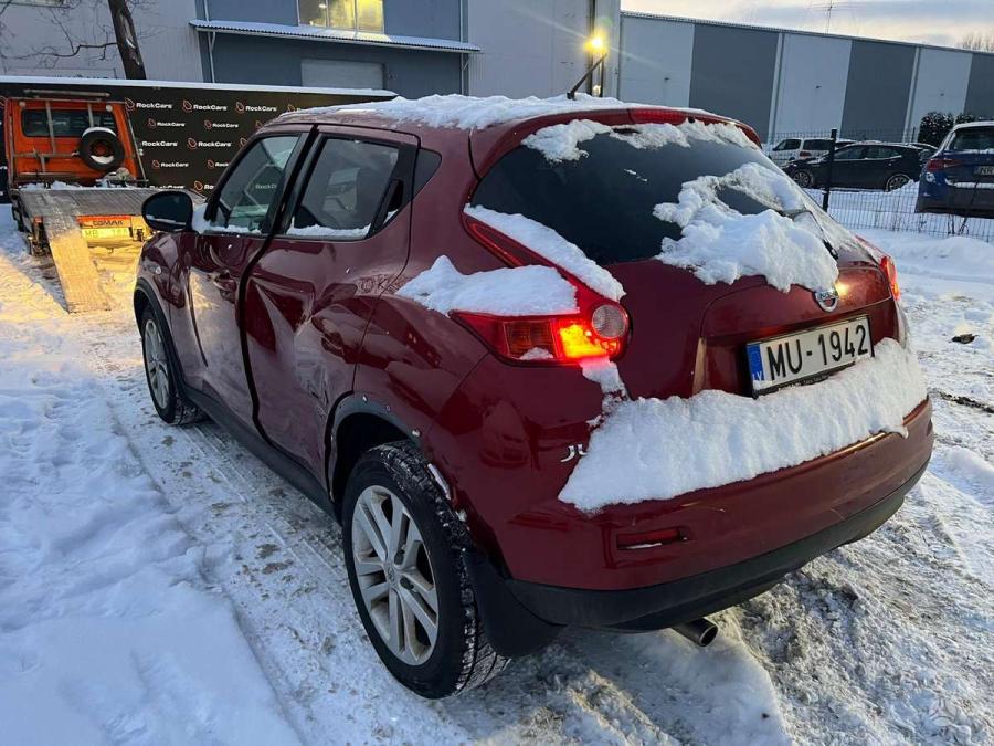 Sarkans Nissan Juke 2013 Rīga, ar dzinēja tilpumu 1.60 L un nobraukumu 215 tūkst. km par 1950 €, foto 3 vietnē AUTOMOTO.COM.LV