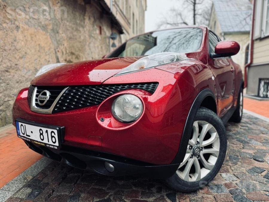 Red Nissan Juke 2013 in Cesis, with an engine capacity of 1.50 L and mileage of 0 thousand km for 5790 €, photo 4 on AUTOMOTO.COM.LV