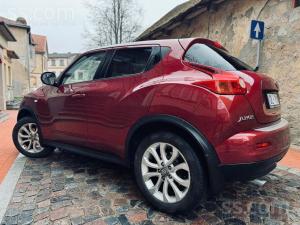 Red Nissan Juke 2013 in Cesis, with an engine capacity of 1.50 L and mileage of 0 thousand km for 5790 €, photo 9 on AUTOMOTO.COM.LV