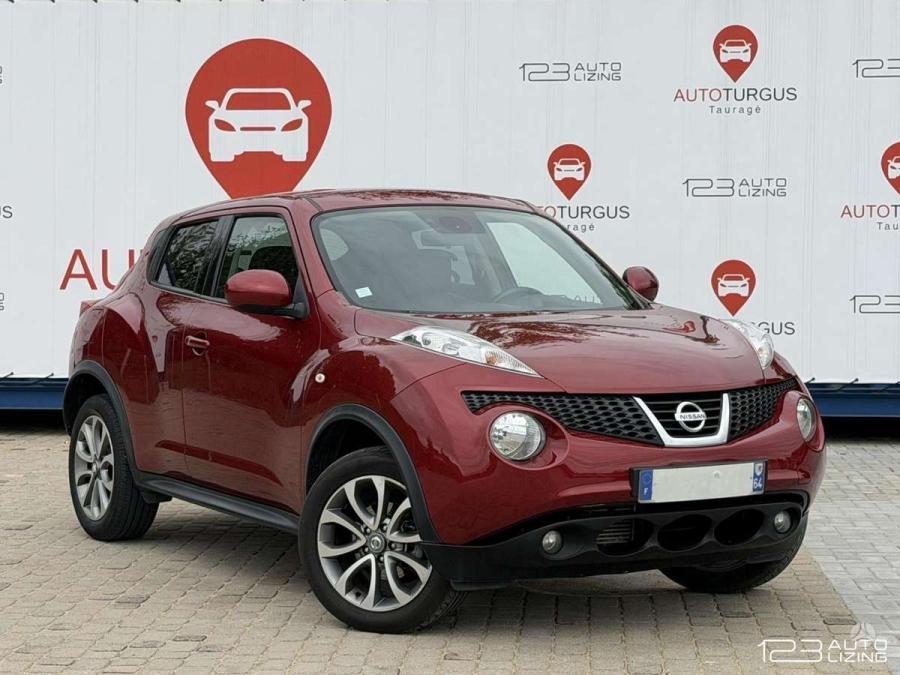 Red Nissan Juke 2013 in Taurage, with an engine capacity of 1.50 L and mileage of 231 thousand km for 4700 €, photo 5 on AUTOMOTO.COM.LV