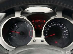 Red Nissan Juke 2013 in Taurage, with an engine capacity of 1.50 L and mileage of 231 thousand km for 4700 €, photo 16 on AUTOMOTO.COM.LV
