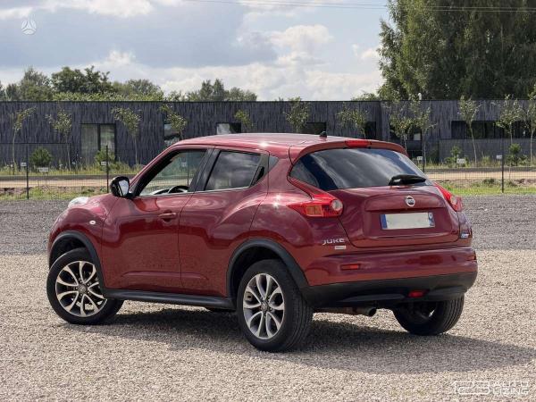 Nissan Juke 2013 Tauragė vietnē Sarkans Nissan Juke 2013 Tauragė, ar dzinēja tilpumu 1.50 L un nobraukumu 231 tūkst. km par 4200 €, foto 6 vietnē AUTOMOTO.COM.LV
