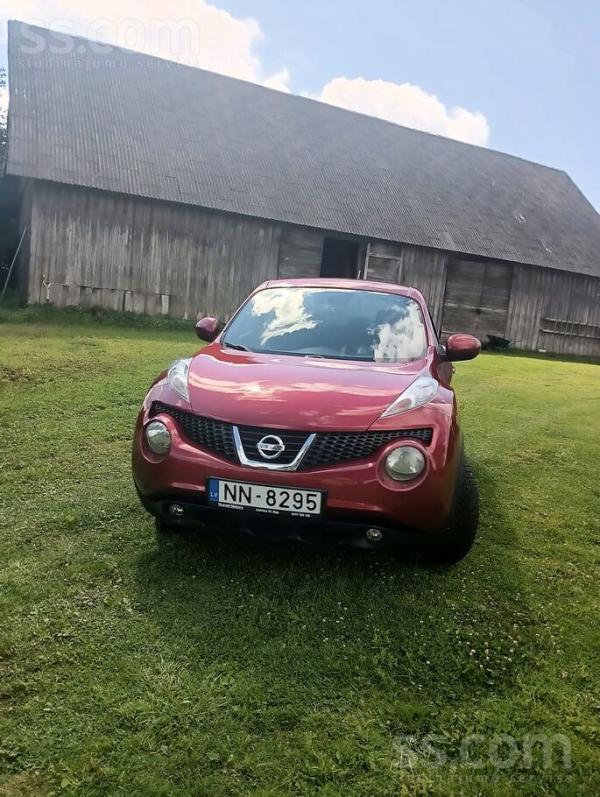 Sarkans Nissan Juke 2013 Cēsis, ar dzinēja tilpumu 1.60 L un nobraukumu 164 tūkst. km par 6200 €, foto 5 vietnē AUTOMOTO.COM.LV