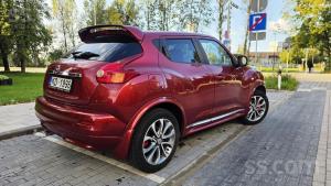 Red Nissan Juke 2013 in Riga, with an engine capacity of 1.60 L and mileage of 98 thousand km for 6000 €, photo 7 on AUTOMOTO.COM.LV