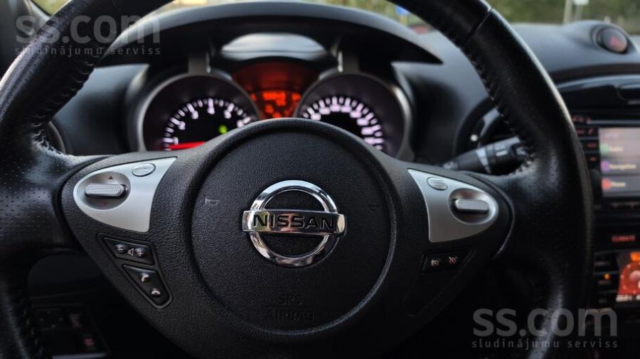 Red Nissan Juke 2013 in Riga, with an engine capacity of 1.60 L and mileage of 98 thousand km for 6000 €, photo 15 on AUTOMOTO.COM.LV