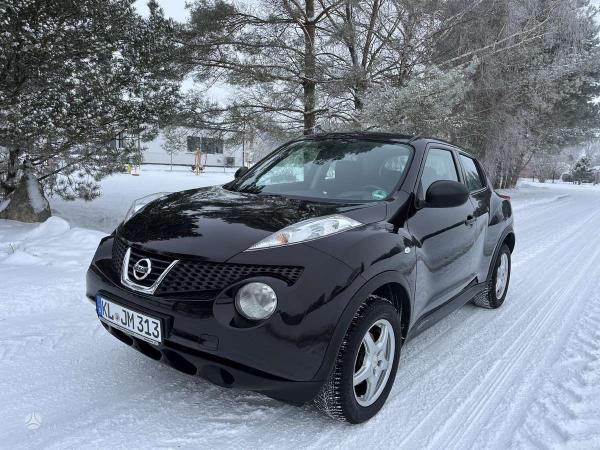 Red Nissan Juke 2014 in Panevezys, with an engine capacity of 1.46 L and mileage of 162 thousand km for 3950 €, photo 1 on AUTOMOTO.COM.LV