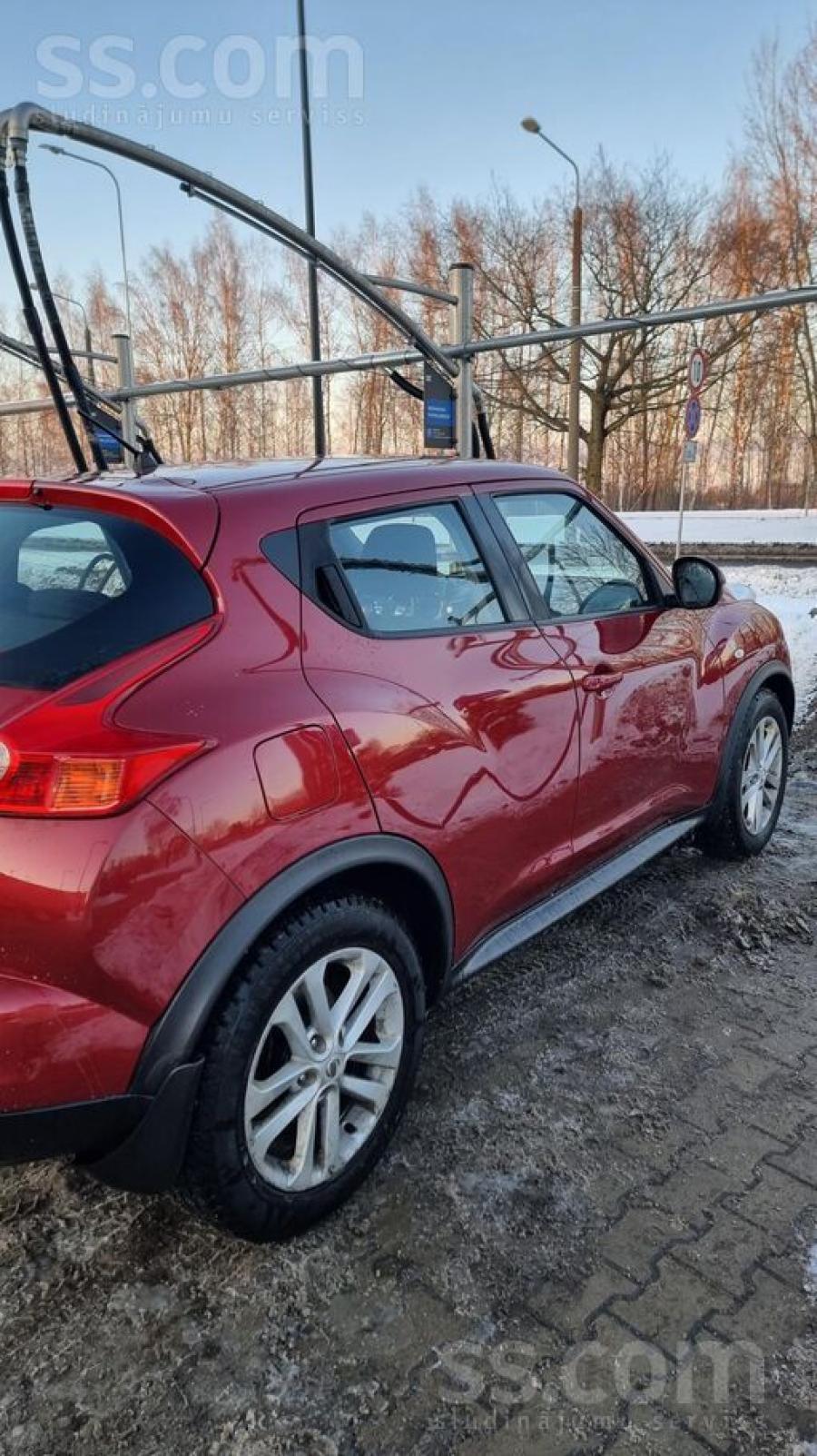 Sarkans Nissan Juke 2014 Rīga, ar dzinēja tilpumu 1.60 L un nobraukumu 114 tūkst. km par 8450 €, foto 3 vietnē AUTOMOTO.COM.LV