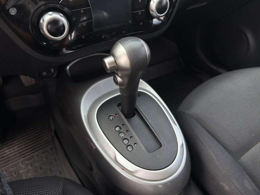 Sarkans Nissan Juke 2014 Kauņa, ar dzinēja tilpumu 1.60 L un nobraukumu 175 tūkst. km par 6999 €, foto 16 vietnē AUTOMOTO.COM.LV