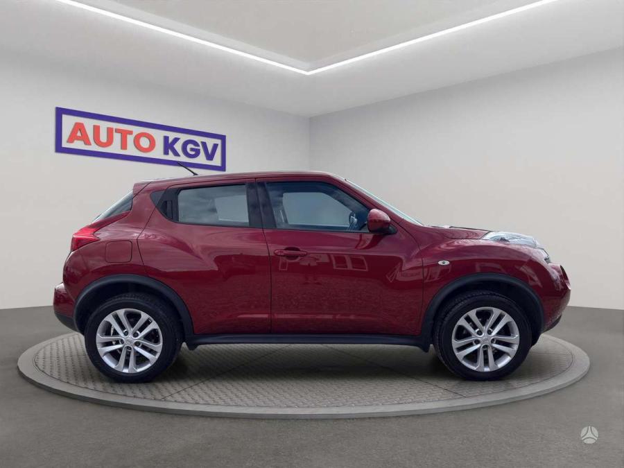 Red Nissan Juke 2014 in Kaunas, with an engine capacity of 1.60 L and mileage of 175 thousand km for 6999 €, photo 7 on AUTOMOTO.COM.LV