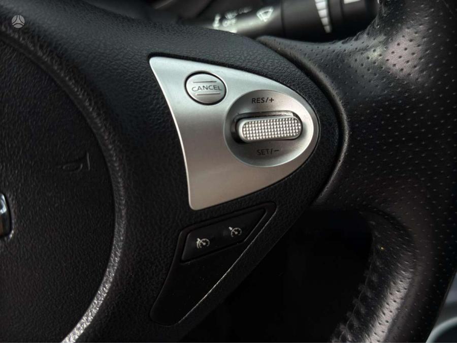 Sarkans Nissan Juke 2014 Kauņa, ar dzinēja tilpumu 1.60 L un nobraukumu 175 tūkst. km par 6999 €, foto 19 vietnē AUTOMOTO.COM.LV