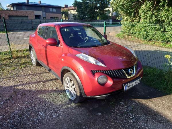 Sarkans Nissan Juke 2014 Kauņa, ar dzinēja tilpumu 1.60 L un nobraukumu 136 tūkst. km par 4950 €, foto 1 vietnē AUTOMOTO.COM.LV