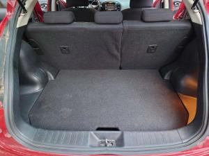 Red Nissan Juke 2014 in Kaunas, with an engine capacity of 1.60 L and mileage of 136 thousand km for 4950 €, photo 11 on AUTOMOTO.COM.LV