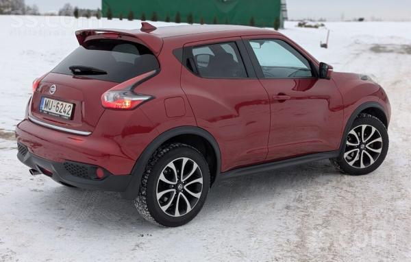 Red Nissan Juke 2015 in Riga, with an engine capacity of 1.60 L and mileage of 119 thousand km for 7950 €, photo 2 on AUTOMOTO.COM.LV