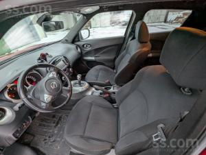 Red Nissan Juke 2015 in Riga, with an engine capacity of 1.60 L and mileage of 119 thousand km for 7950 €, photo 5 on AUTOMOTO.COM.LV