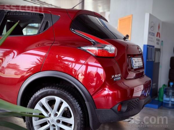 Red Nissan Juke 2015 in Jekabpils, with an engine capacity of 1.60 L and mileage of 104 thousand km for 6600 €, photo 9 on AUTOMOTO.COM.LV