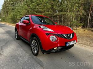 Красный Ниссан Жук 2015 в Рига, объемом двигателя 1.60 л и пробегом 79 тыс. км за 7900 €, фото 3 на AUTOMOTO.COM.LV