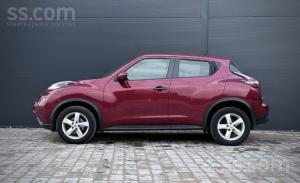 Red Nissan Juke 2016 in Riga, with an engine capacity of 1.60 L and mileage of 143 thousand km for 6950 €, photo 3 on AUTOMOTO.COM.LV