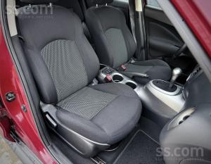 Red Nissan Juke 2016 in Riga, with an engine capacity of 1.60 L and mileage of 143 thousand km for 6950 €, photo 14 on AUTOMOTO.COM.LV