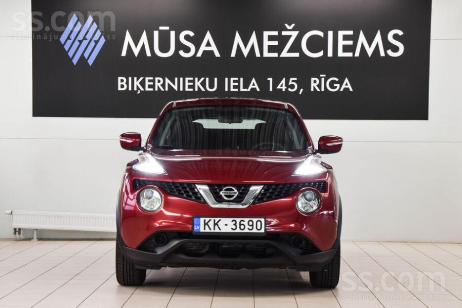 Красный Ниссан Жук 2016 в Рига, объемом двигателя 1.60 л и пробегом 99 тыс. км за 7390 €, фото 3 на AUTOMOTO.COM.LV