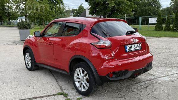 Red Nissan Juke 2016 in Riga, with an engine capacity of 1.60 L and mileage of 75 thousand km for 7999 €, photo 3 on AUTOMOTO.COM.LV