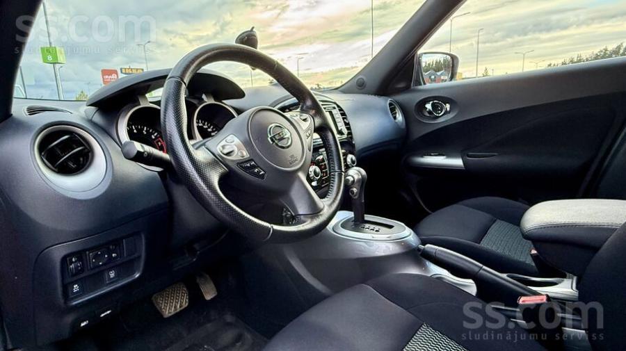 Красный Ниссан Жук 2016 в Рига, объемом двигателя 1.60 л и пробегом 75 тыс. км за 7999 €, фото 12 на AUTOMOTO.COM.LV
