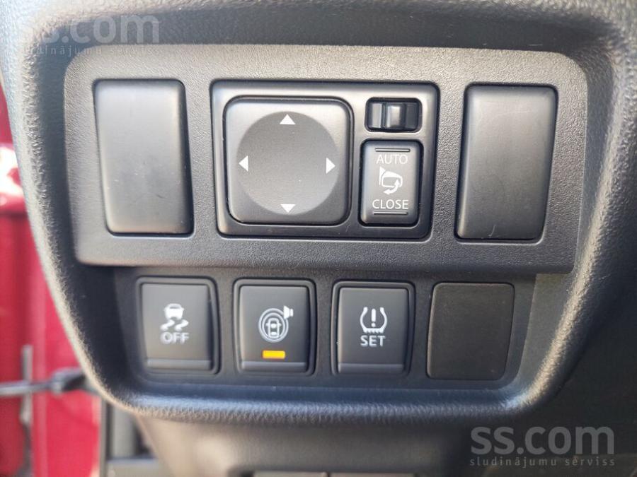 Sarkans Nissan Juke 2016 Daugavpils, ar dzinēja tilpumu 1.60 L un nobraukumu 59 tūkst. km par 8450 €, foto 12 vietnē AUTOMOTO.COM.LV