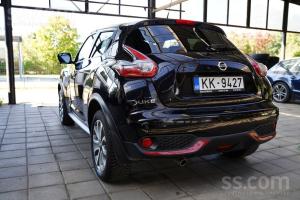 Red Nissan Juke 2016 in Riga, with an engine capacity of 1.60 L and mileage of 114 thousand km for 7200 €, photo 4 on AUTOMOTO.COM.LV