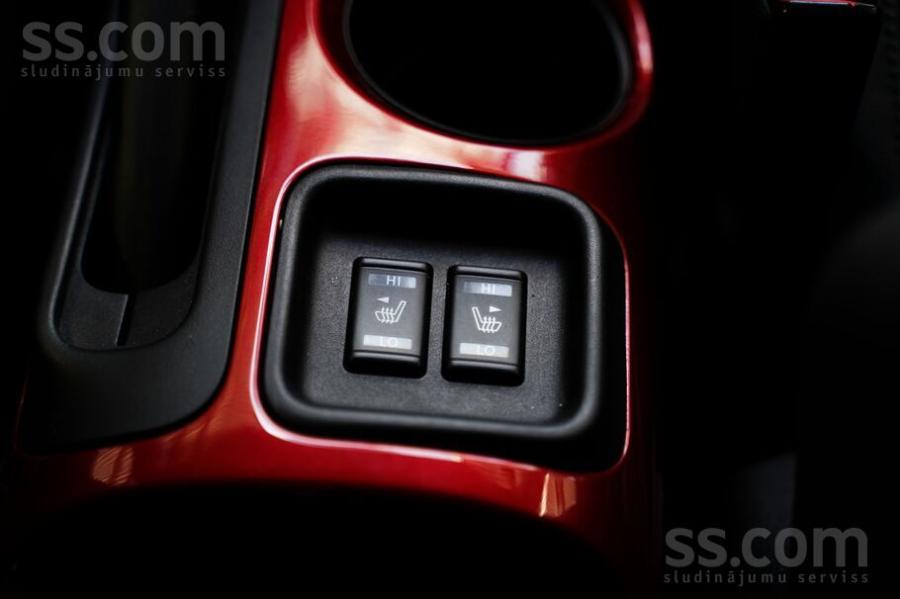 Red Nissan Juke 2016 in Riga, with an engine capacity of 1.60 L and mileage of 114 thousand km for 7200 €, photo 16 on AUTOMOTO.COM.LV