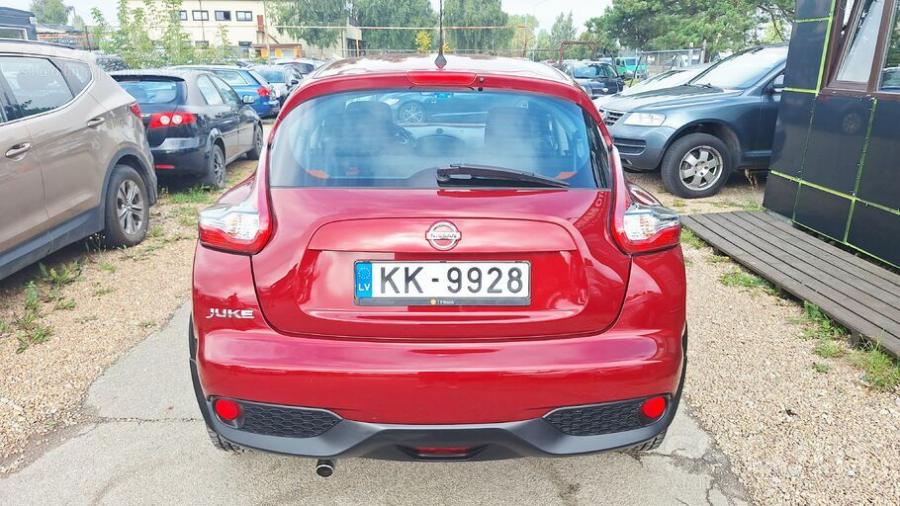 Red Nissan Juke 2016 in Riga, with an engine capacity of 1.60 L and mileage of 56 thousand km for 7500 €, photo 7 on AUTOMOTO.COM.LV