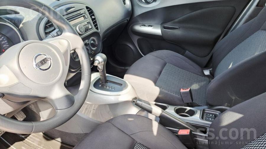 Red Nissan Juke 2016 in Riga, with an engine capacity of 1.60 L and mileage of 56 thousand km for 7500 €, photo 11 on AUTOMOTO.COM.LV