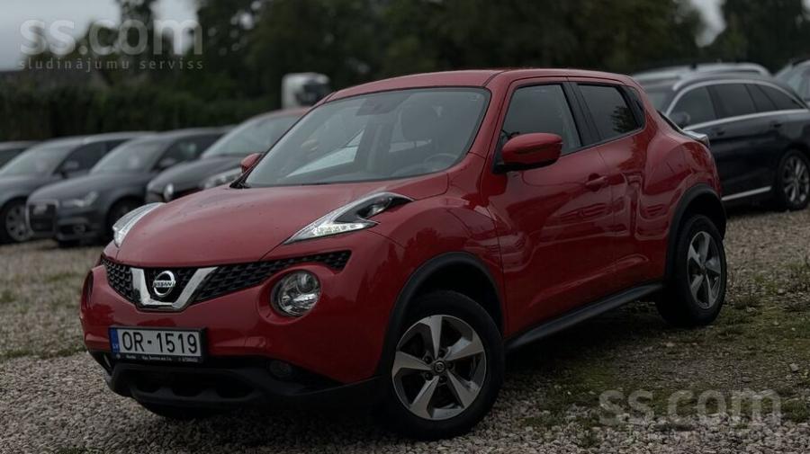 Red Nissan Juke 2018 in Jelgava, with an engine capacity of 1.60 L and mileage of 132 thousand km for 7990 €, photo 3 on AUTOMOTO.COM.LV