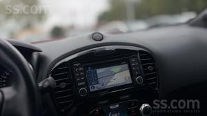 Red Nissan Juke 2018 in Jelgava, with an engine capacity of 1.60 L and mileage of 132 thousand km for 7990 €, photo 15 on AUTOMOTO.COM.LV