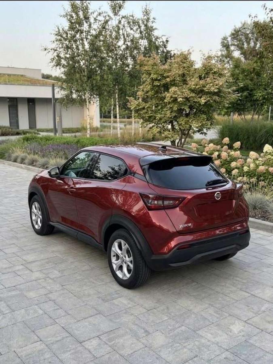 Sarkans Nissan Juke 2020 Vievis, ar dzinēja tilpumu 1.00 L un nobraukumu 122 tūkst. km par 12900 €, foto 1 vietnē AUTOMOTO.COM.LV